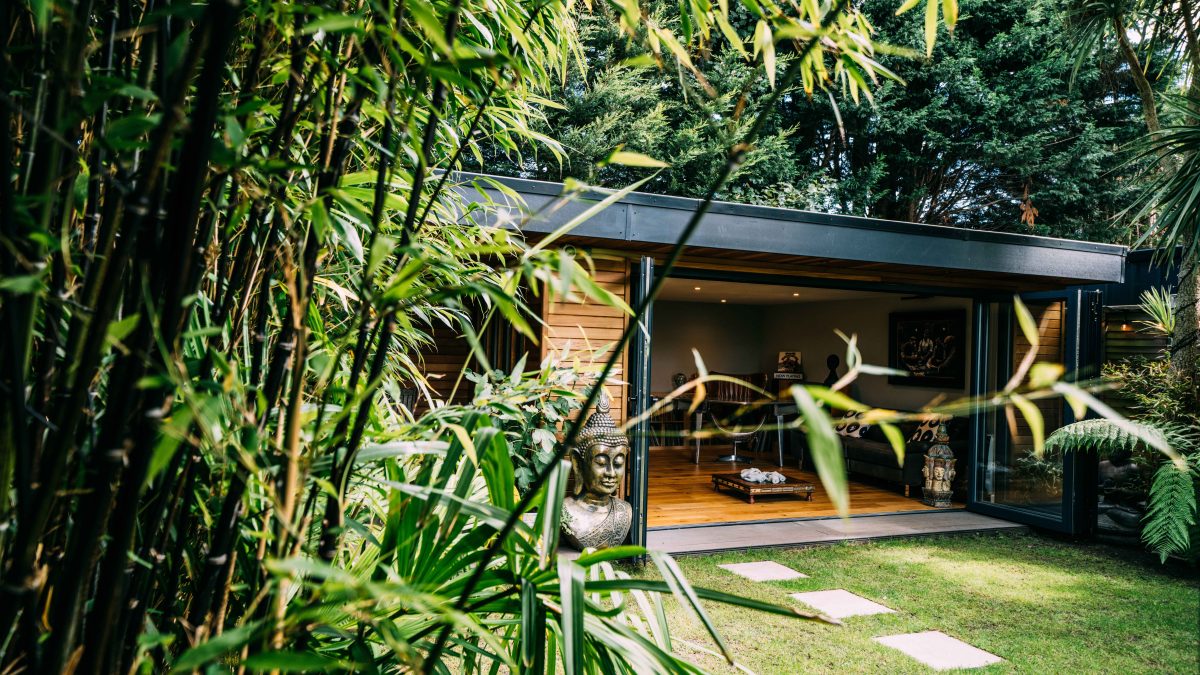 Garden Office Design Guide: How to Create a Perfect Workspace