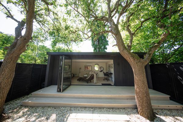 Charlotte & David - Hampton - Into The Garden Room