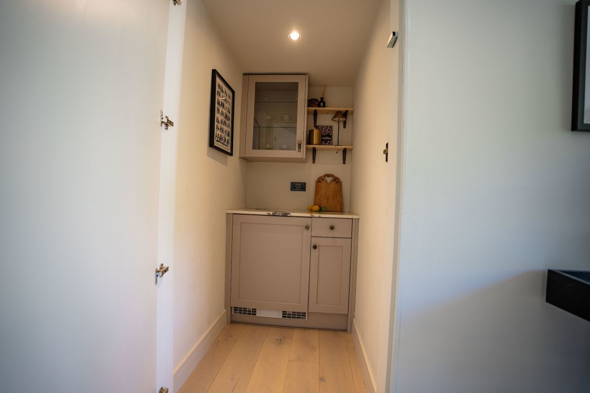 Charlotte & David - Hampton - Into The Garden Room